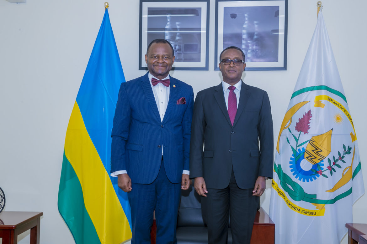 Minisitiri Biruta yakiriye Umuhuzabikorwa mushya wa UN mu Rwanda - KT ... Minisitiri Biruta yakiriye Umuhuzabikorwa mushya wa UN mu Rwanda - KT ...