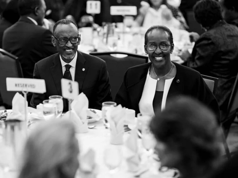 Perezida Kagame na Madamu bakiriwe ku meza na Senateri Bill Nelson - KT ...
